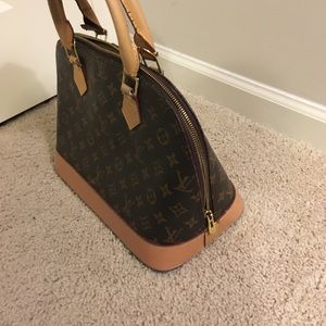 Bags | Louis Vuitton Hand Bag | Poshmark